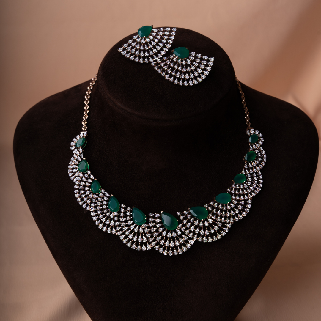 Fanora Emerald Set – SIROYA Jewellers